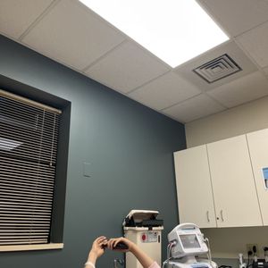 ADVOCATE SHERMAN HOSPITAL - Updated October 2025 - 22 Photos & 125 ...