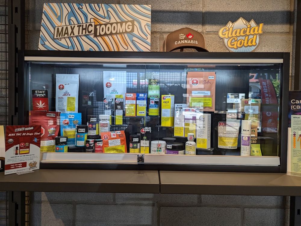 THE LOCAL LEAF CANNABIS - Updated September 2024 - 11 Photos - 4317 ...