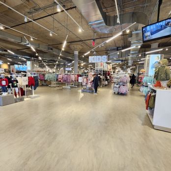 PRIMARK - Updated December 2025 - 24 Photos & 15 Reviews - 5 Woodfield ...