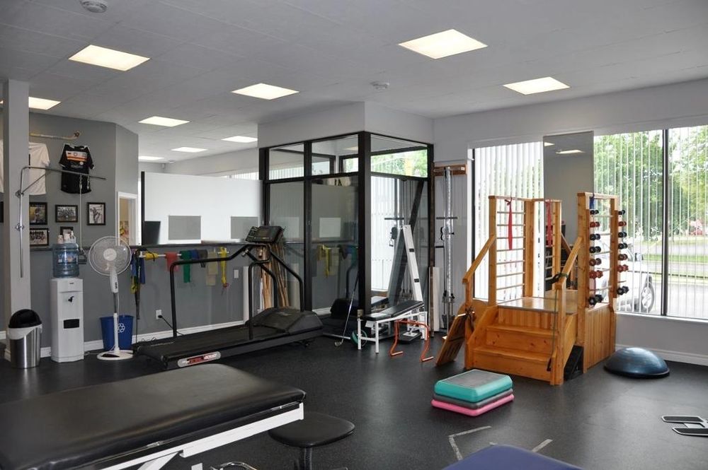 BACK IN MOTION - Updated December 2025 - 31 Photos - 333 Second Street ...