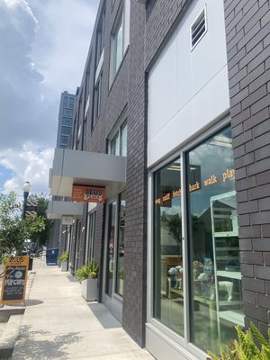 ZEUS’ PLACE DOWNTOWN - Updated May 2025 - 715 O'Keefe Ave, New Orleans ...