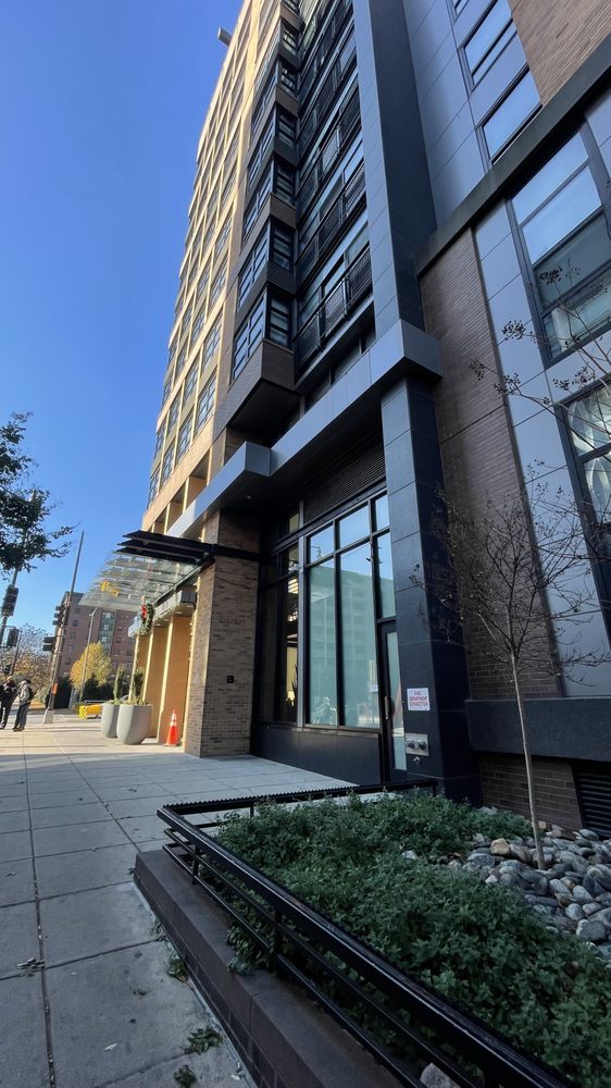 2M STREET - Updated October 2025 - 44 Photos & 48 Reviews - 2 M St NE ...