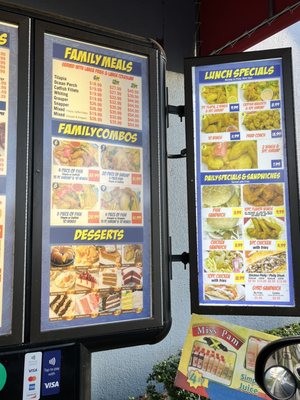 HOOKS FISH & CHICKEN - Updated January 2026 - 38 Photos & 51 Reviews ...