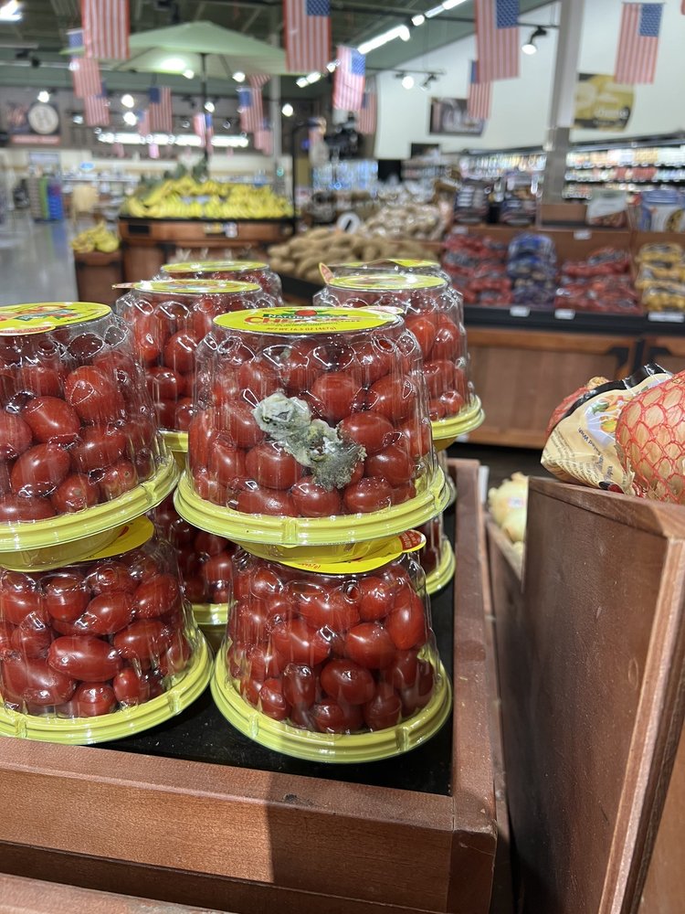 HOMELAND - Updated October 2025 - 31 Photos & 32 Reviews - 9225 N May ...