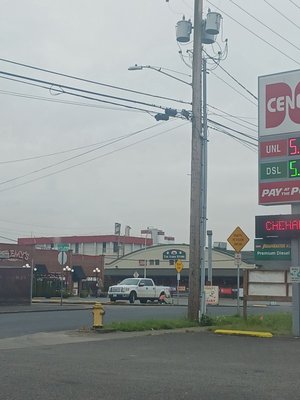 THE FARM STORE - Updated September 2025 - 13 Reviews - 561 Main St ...