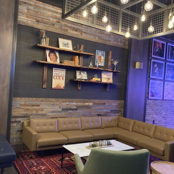 MILWAUKEE IMPROV - Updated October 2025 - 121 Photos & 74 Reviews ...