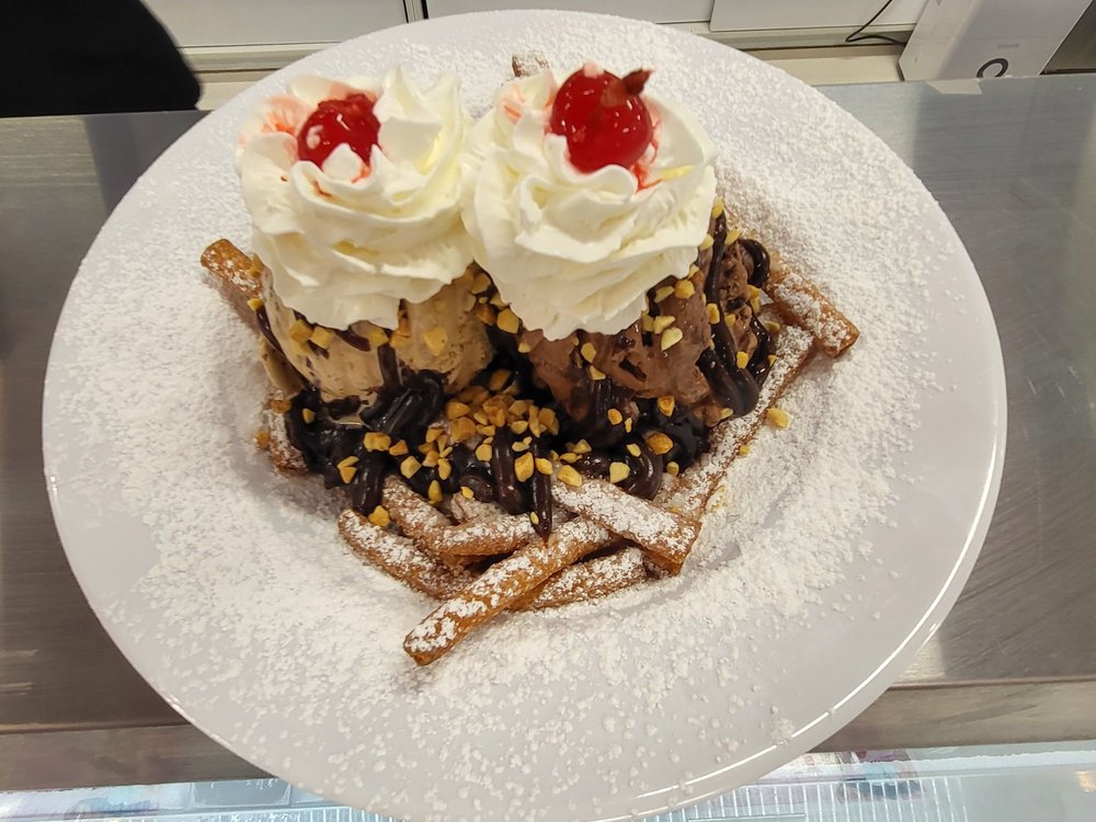 LARRY’S ICE CREAM & CAFE - 43 Photos & 17 Reviews - 21090 St Andrews ...