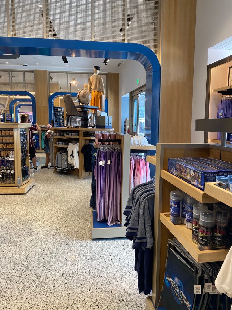 UNIVERSAL STUDIOS STORE AT UNIVERSAL CITYWALK ORLANDO - Updated ...