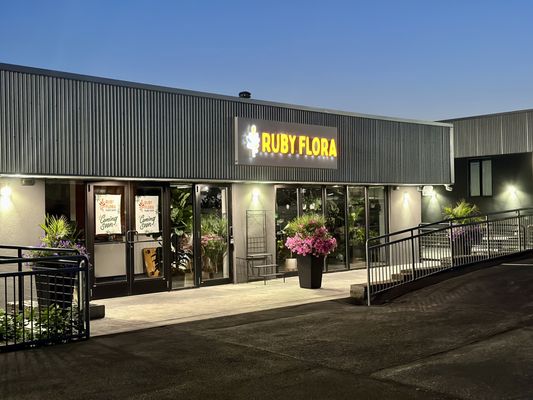 RUBY FLORA PLANT SHOP - Updated December 2025 - 10 Photos - 104 ...