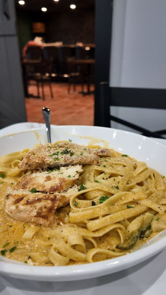 FRENCH TOAST BISTRO - Updated May 2025 - 13 Photos - 236 S Main St ...