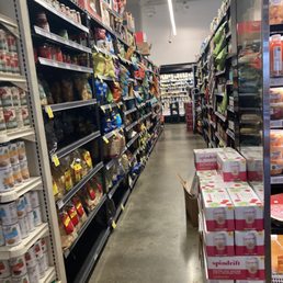 GUS’S COMMUNITY MARKET - Updated July 2025 - 299 Photos & 328 Reviews ...