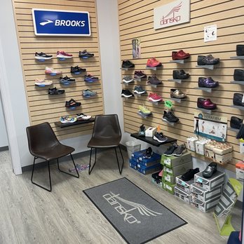 SCRUB HUB - Updated December 2025 - 52 Photos & 21 Reviews - 7086 W ...