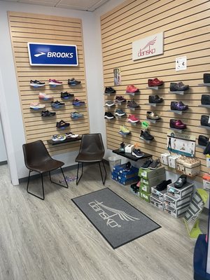 SCRUB HUB - Updated December 2025 - 52 Photos & 21 Reviews - 7086 W ...