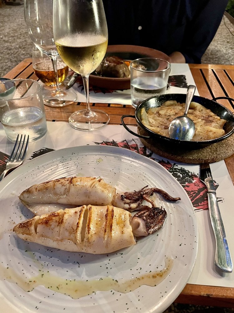 SA RASCASSA - Updated January 2025 - 12 Photos - Carrer d'Aiguafreda, 3 ...