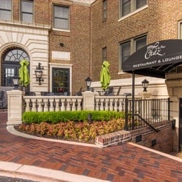 CHAZ ON THE PLAZA - Updated July 2025 - 300 Photos & 221 Reviews - 325 ...