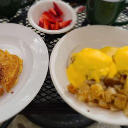 MOUNT AIRY INN - Updated January 2026 - 139 Photos & 276 Reviews - 1401 ...