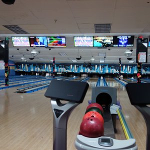 Bowling - GUN POST LANES - 15 Photos & 69 Reviews - 1215 E Gun Hill Rd ...