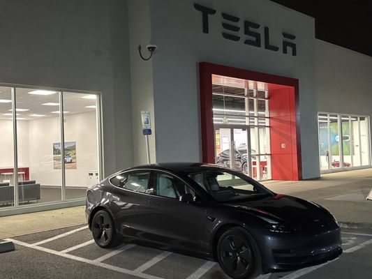 TESLA MOTORS - Updated November 2025 - 17 Photos & 35 Reviews - 1641 ...