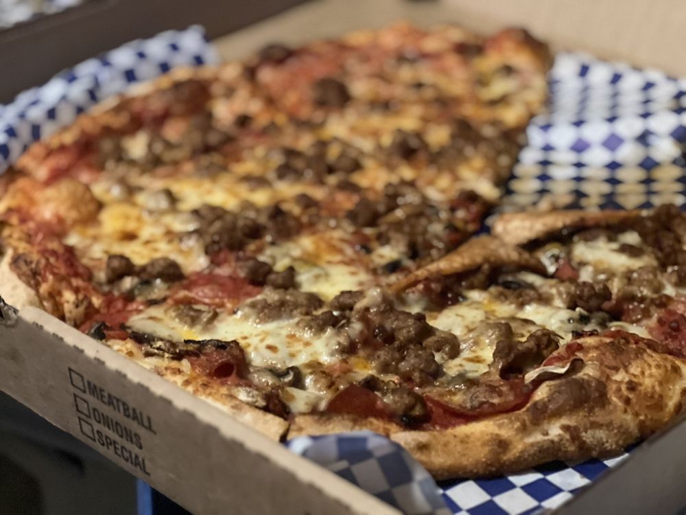 COLORADOUGH PIZZA - Updated August 2024 - 83 Photos & 382 Reviews ...