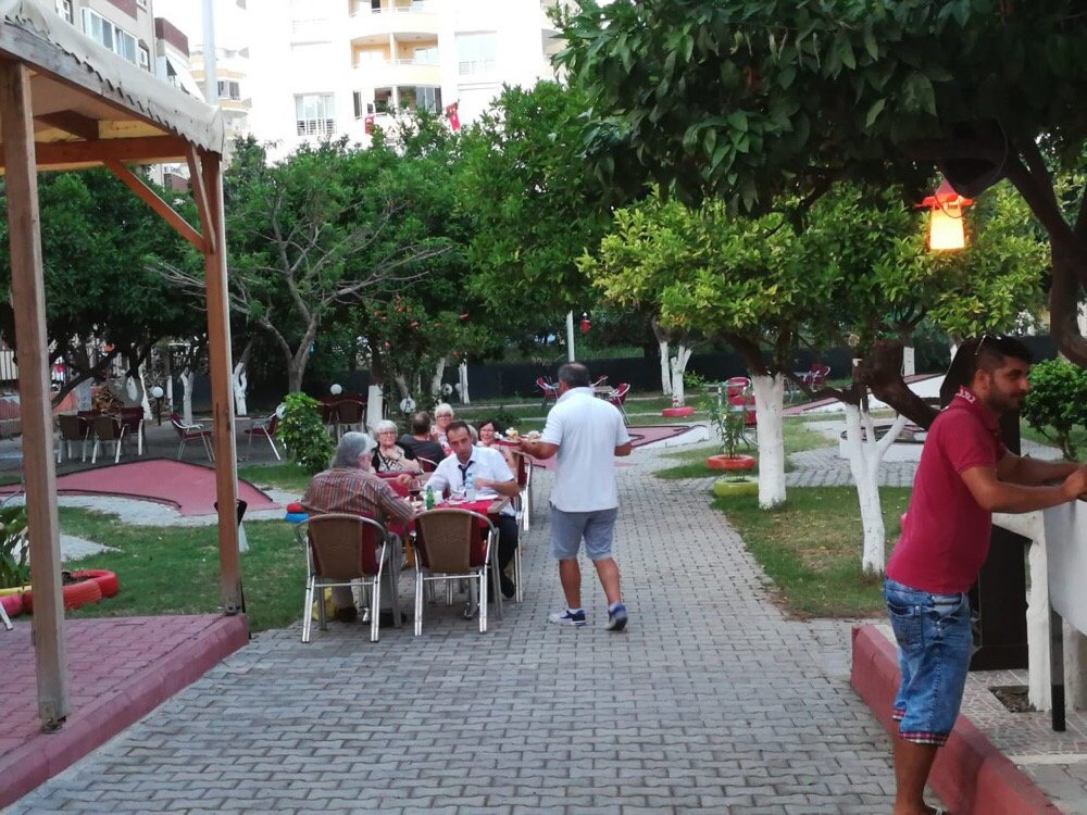 MINI GOLF & CAFE - Updated February 2025 - Mahmutlar Mah., Antalya ...