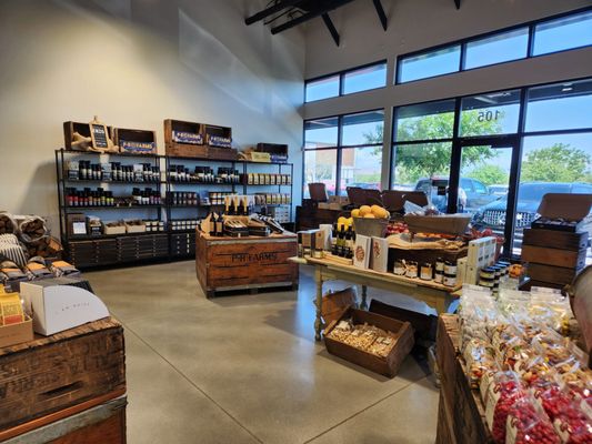 ENZO’S TABLE - Updated January 2026 - 144 Photos & 58 Reviews - 2888 E ...