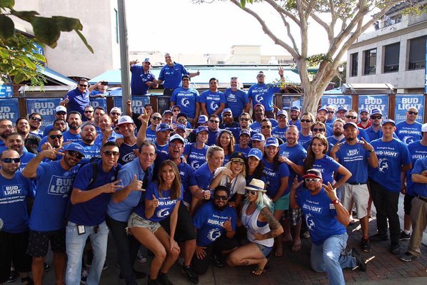 STRAUB DISTRIBUTING - Updated December 2025 - 24 Photos - 4633 E La ...