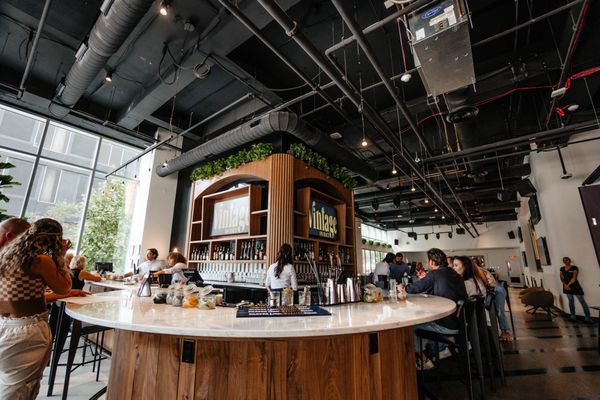 VINTAGE ON RACE - Updated October 2025 - 67 Photos & 29 Reviews - 500 Race St, Cincinnati, Ohio ...