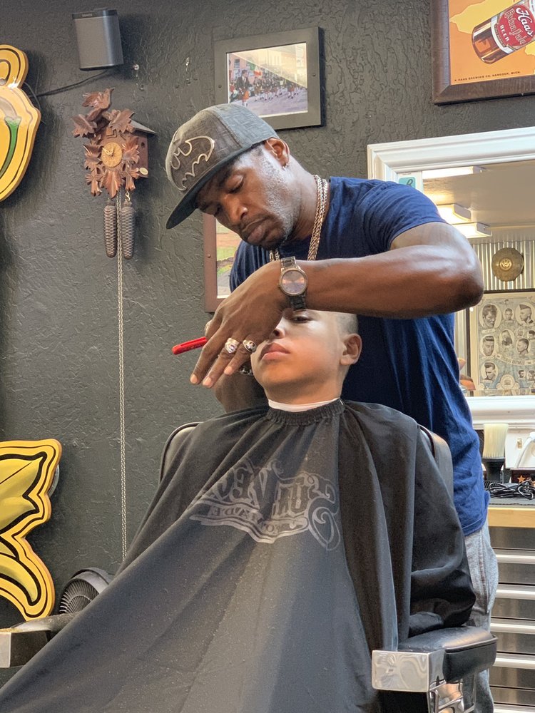 O’CARNEY’S BARBER SHOPPE - 56 Photos & 82 Reviews - 360 Papa Pl ...