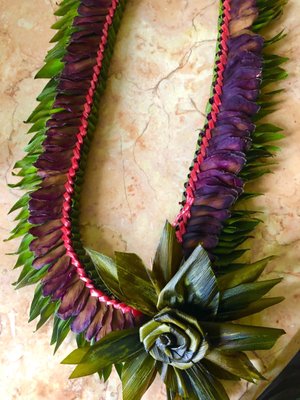 LIN’S LEI STAND - 14 Photos & 13 Reviews - 66 Hanohano St, Hilo, Hawaii ...