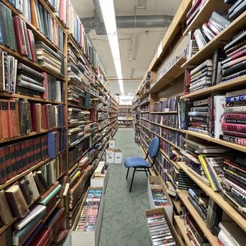 BOOK NOOK - Updated November 2025 - 75 Photos & 119 Reviews - 3073 N ...