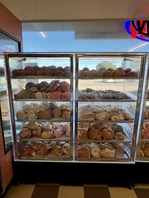 PANADERÍA LA VICTORIA - Updated December 2025 - 40 Photos & 16 Reviews ...