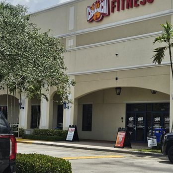 CRUNCH FITNESS - CORAL RIDGE - Updated December 2025 - 34 Photos & 12 ...