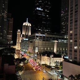 Z BAR - Updated October 2025 - 508 Photos & 233 Reviews - 108 E ...