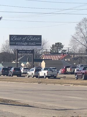 BEST OF BELOIT VINTAGE MALL - Updated December 2025 - 14 Photos & 11 ...