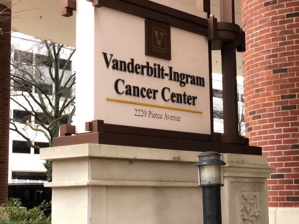 VANDERBILT UNIVERSITY MEDICAL CENTER - 57 Photos & 125 Reviews - 1211 ...
