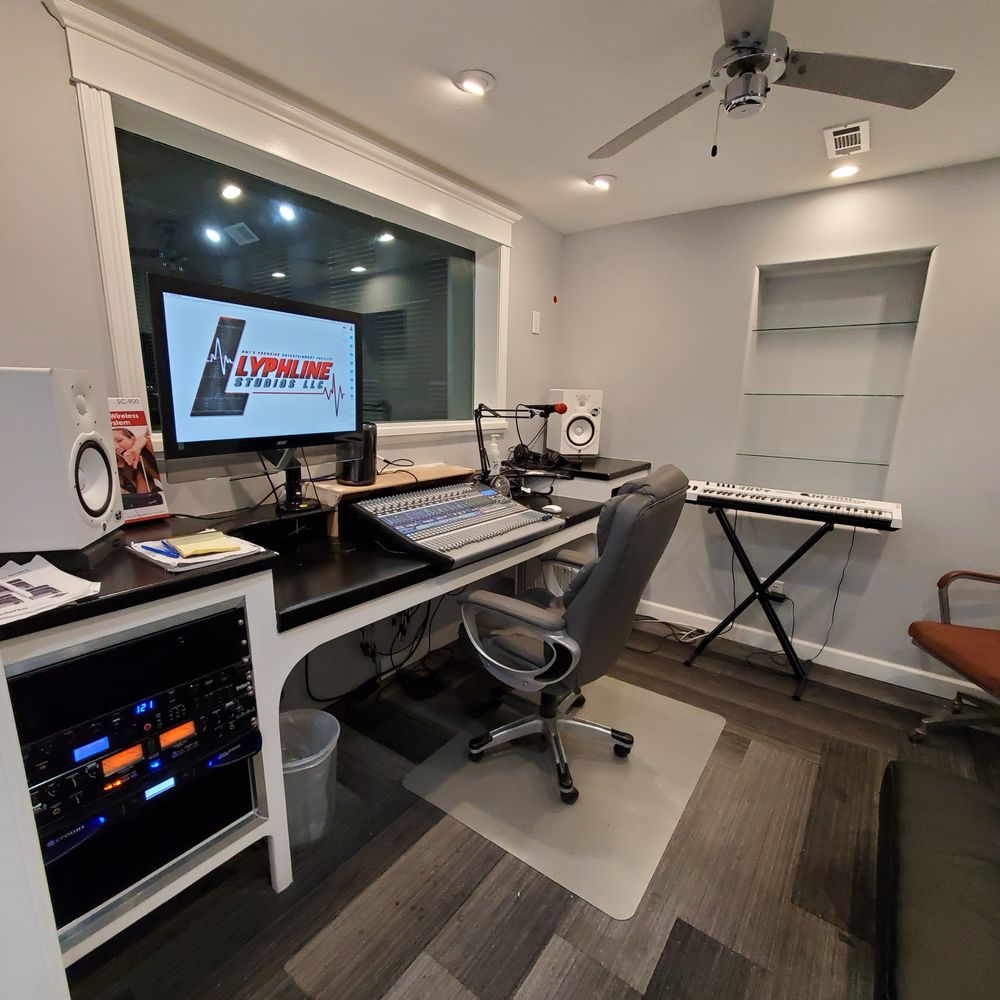 LYPHLINE STUDIOS - 518 Conkey St, Hammond, Indiana - Music Production ...