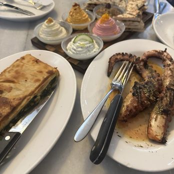 CALISTA GREEK SEAFOOD TAVERNA - Updated February 2025 - 333 Photos ...