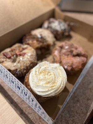 PARLOR DOUGHNUTS - Updated May 2026 - 208 Photos & 168 Reviews - 528 ...
