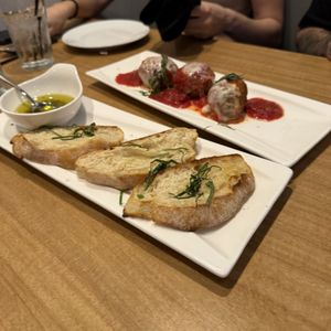 ALFORNO’S ITALIAN KITCHEN - Updated August 2025 - 119 Photos & 264 ...