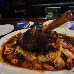 MIDDLE GROUNDS GRILL - Updated January 2026 - 574 Photos & 930 Reviews ...