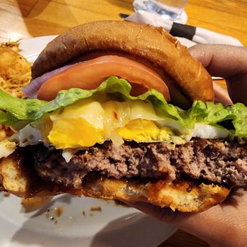 THE GRUMPY TROLL - Updated December 2025 - 458 Photos & 445 Reviews ...