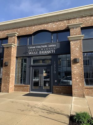 CARMEL CLAY PUBLIC LIBRARY - TEMP. CLOSED - Updated August 2025 - 41 ...