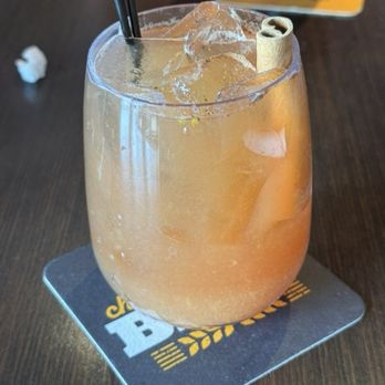 CORNER 16 - Updated January 2026 - 220 Photos & 326 Reviews - 1640 Bob ...