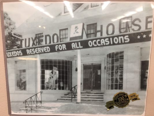 TUXEDO HOUSE - Updated January 2026 - 71 Photos & 37 Reviews - 2135 ...