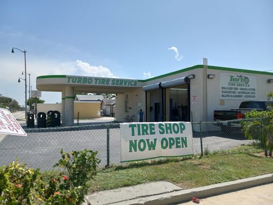 TURBO TIRE SERVICE - Updated October 2025 - 62 Photos - 4401 Broadway ...