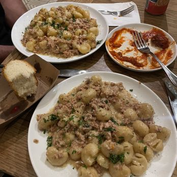 FORMA PASTA FACTORY - Updated August 2024 - 1384 Photos & 764 Reviews ...