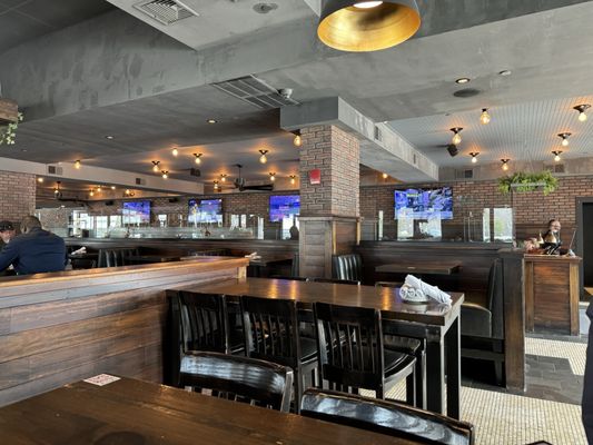 TAVERN IN THE SQUARE - Updated October 2025 - 417 Photos & 576 Reviews ...