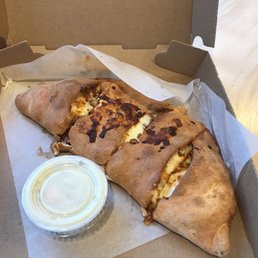 MIKE’S CALZONES & DELI - 115 Photos & 239 Reviews - 288 Thayer St ...