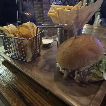 FINNEYS CRAFTHOUSE - PORTER RANCH - Updated May 2025 - 1374 Photos ...