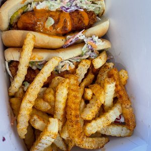 RICHIE’S HOT CHICKEN - 79 Photos & 100 Reviews - Chicken Shop - 19044 ...